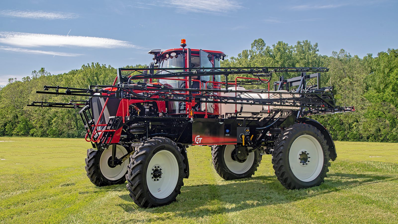 AS650 | Small Self-Propelled Sprayers | 650 gal | 163 hp | Apache Sprayers