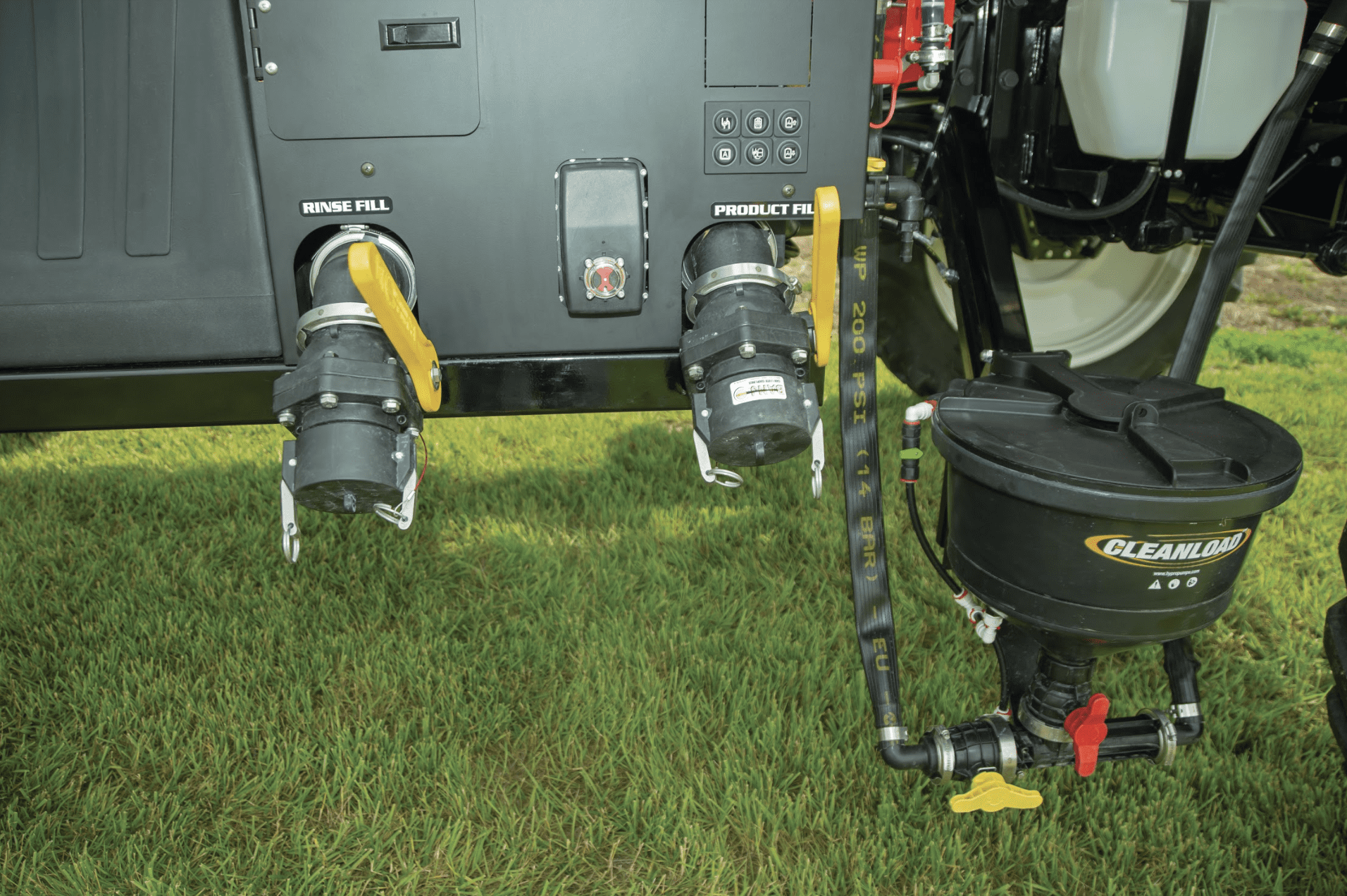 Self-Propelled Sprayers - Customization Options | Apache Sprayers