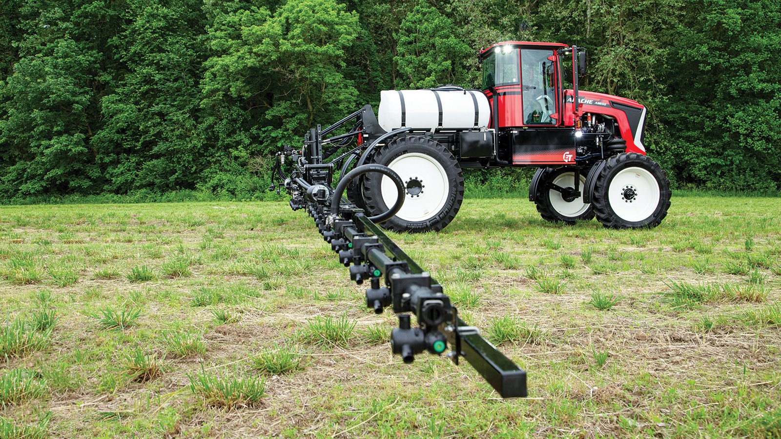 AS650 | Small Self-Propelled Sprayers | 650 gal | 163 hp | Apache Sprayers