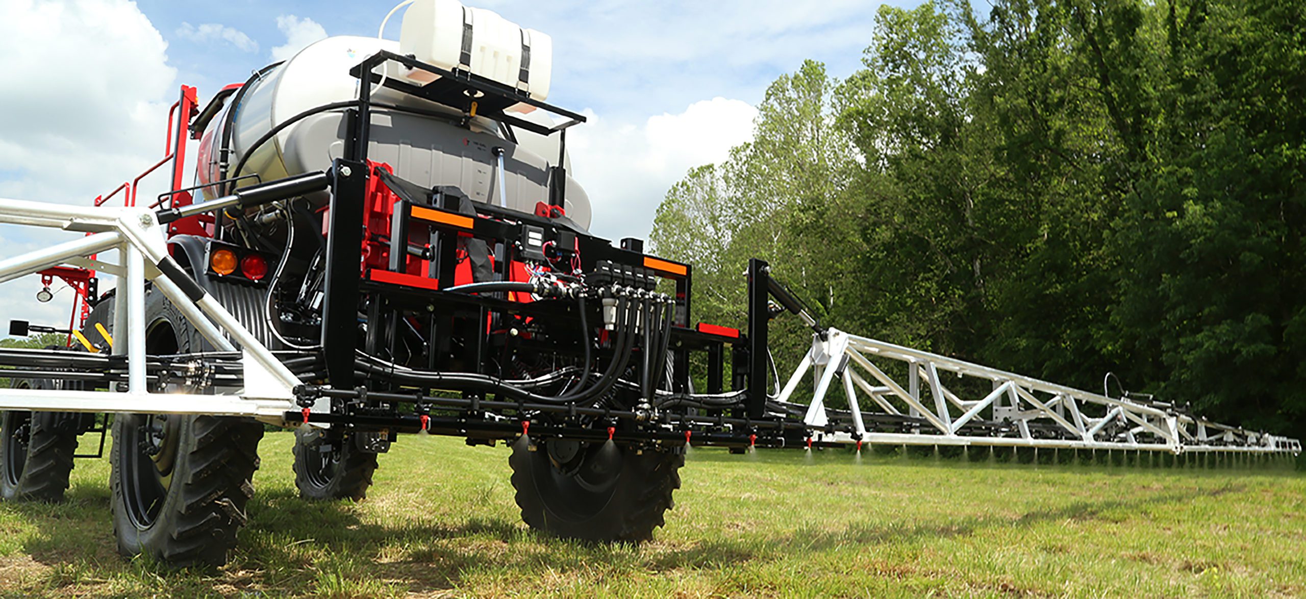 Precision Ag 2021 | Apache Sprayers - Self-Propelled Ag Sprayers