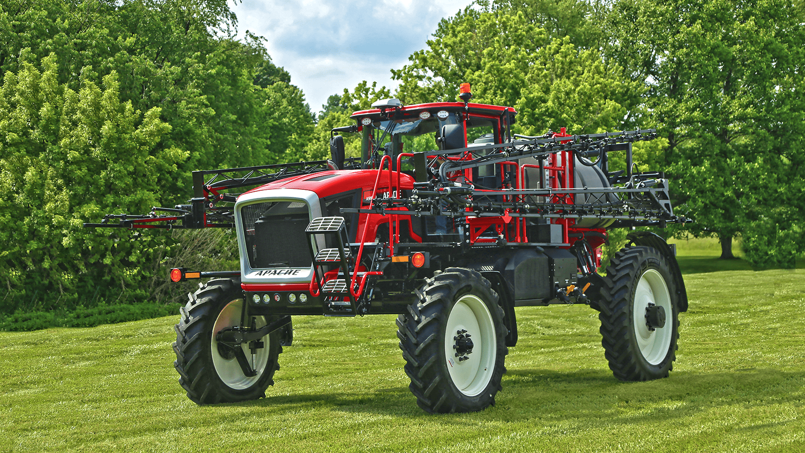 Apache Sprayers by Equipment Technologies | Ag Sprayers