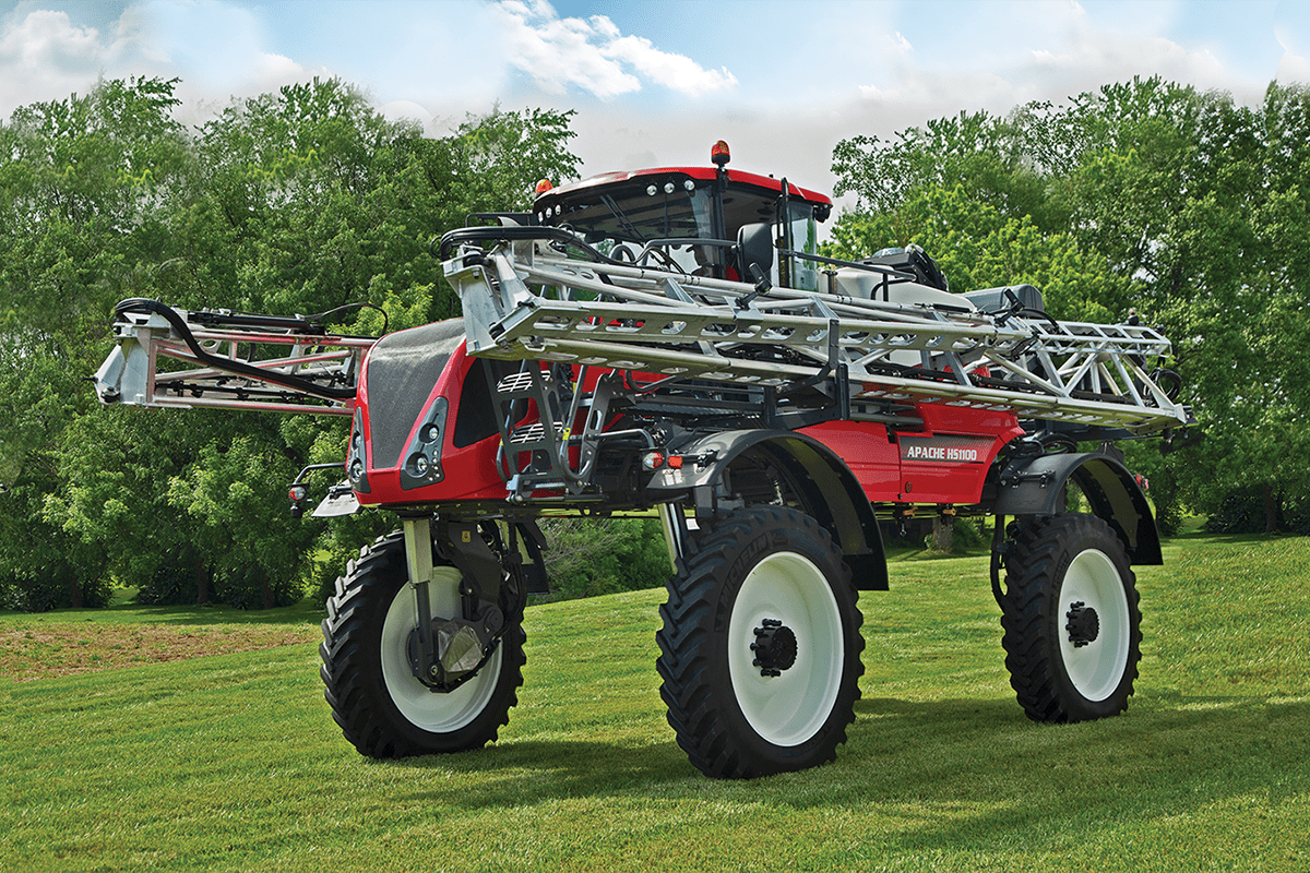 HS1100 Hydrostatic Sprayer MY2022 - Apache Sprayers - Self-Propelled Ag ...