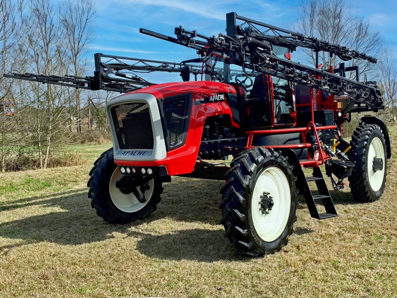 Used Self-Propelled Sprayers | Apache Sprayers